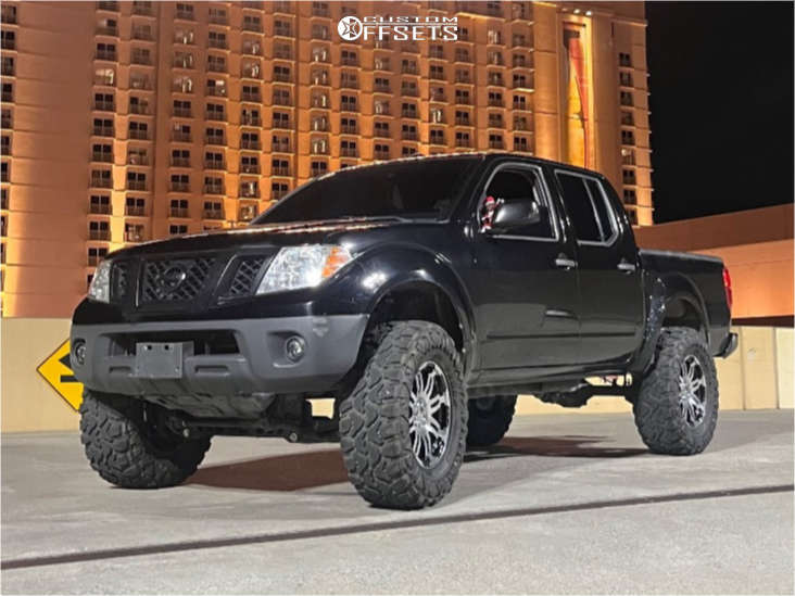 2014 Nissan Frontier with 18x8.5 18 Vision Warrior and 35/12.5R18 Radar ...