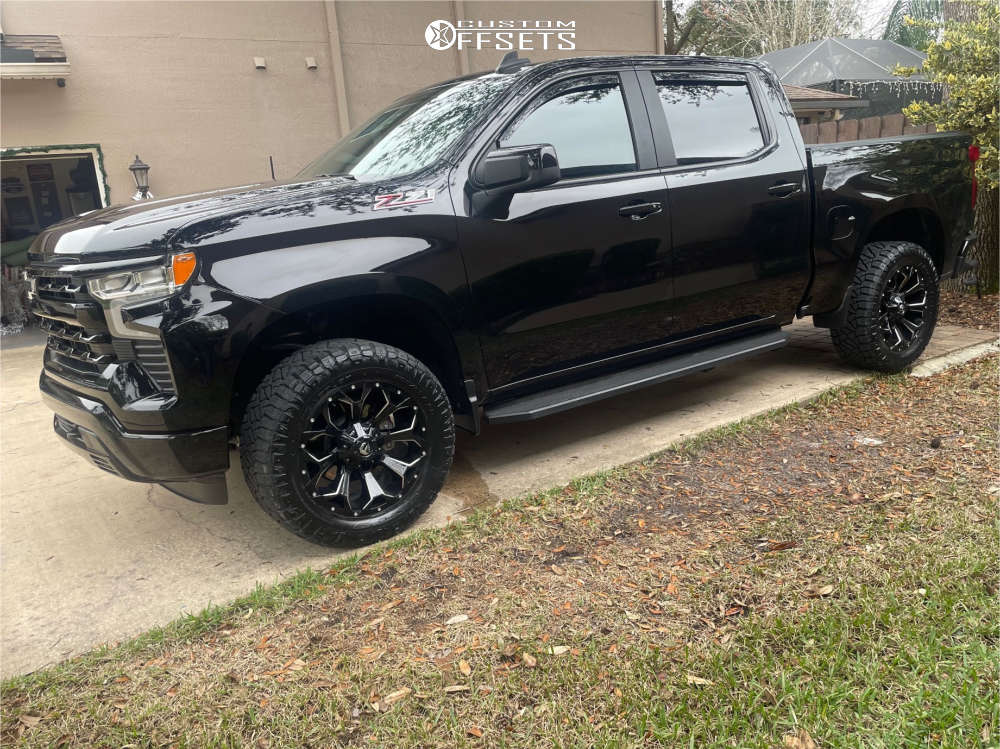 2022 Chevrolet Silverado 1500 with 20x9 1 Fuel Assault and 305/55R20 ...