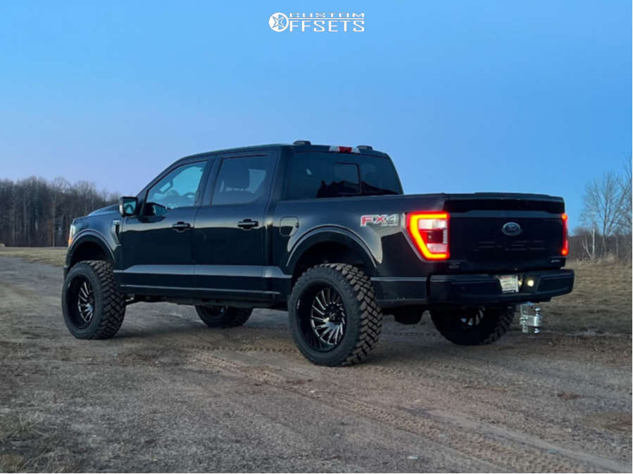 2021 Ford F-150 with 22x12 -51 ARKON OFF-ROAD Caesar and 35/12.5R22 ...
