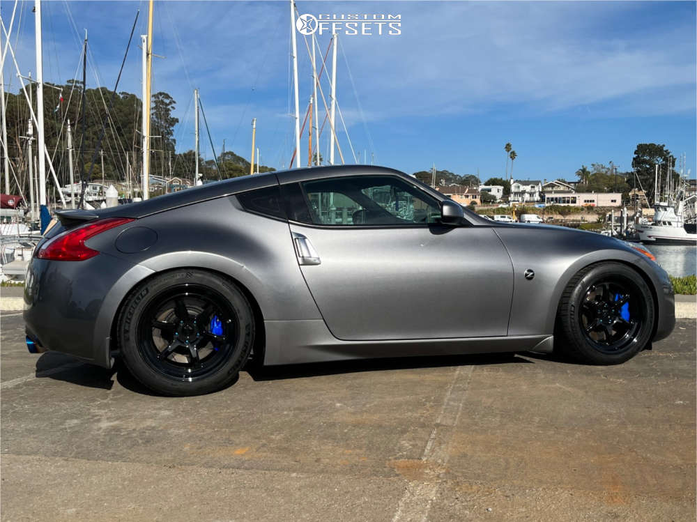 2015 Nissan 370Z with 18x9.5 22 Kansei Roku and 265/40R18 Michelin ...