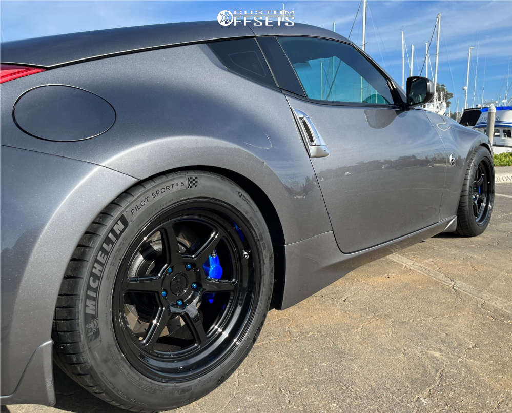 2015 Nissan 370Z with 18x9.5 22 Kansei Roku and 265/40R18 Michelin ...