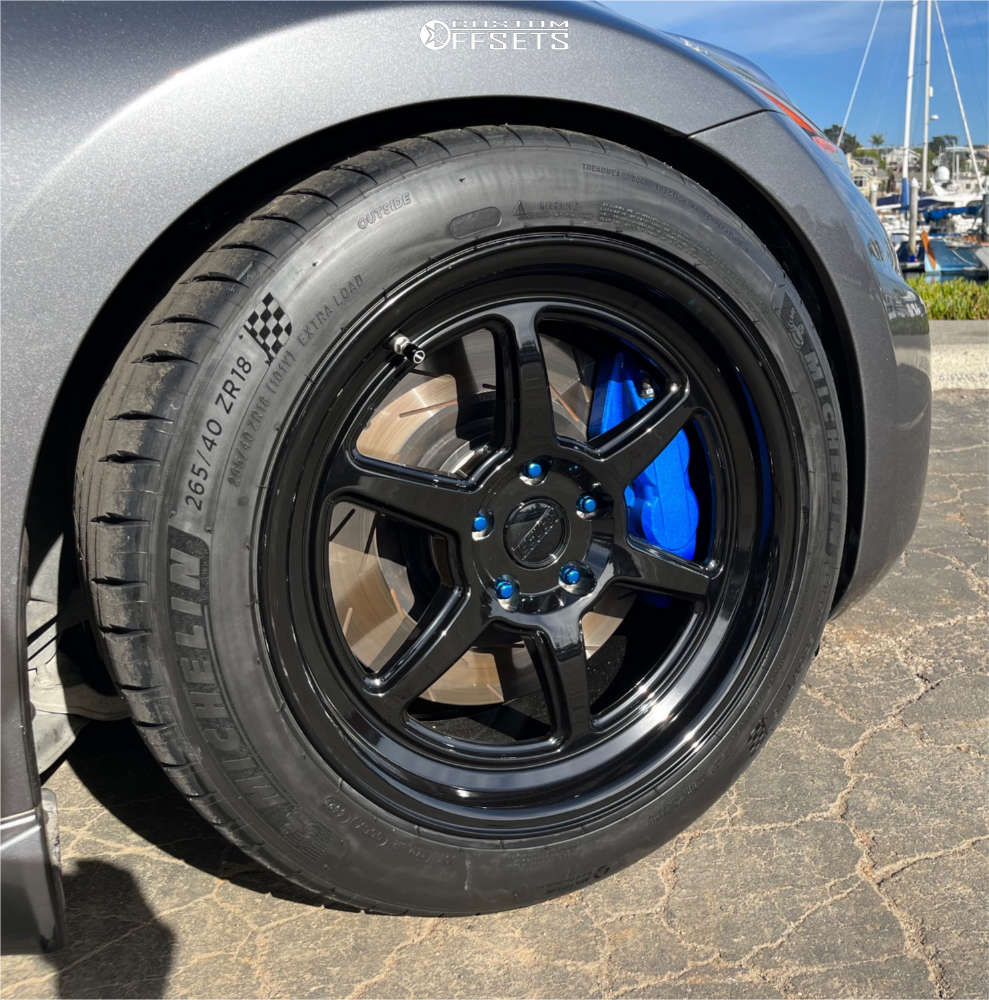 2015 Nissan 370Z with 18x9.5 22 Kansei Roku and 265/40R18 Michelin ...