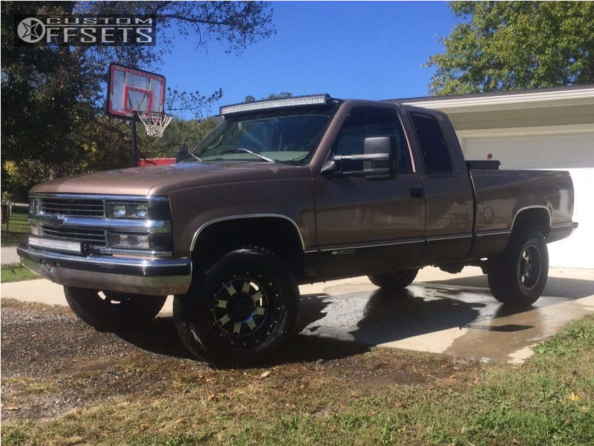 1997 Chevrolet C1500 with 17x9 -12 Gear Off-Road 726m and 33/12.5R17 ...
