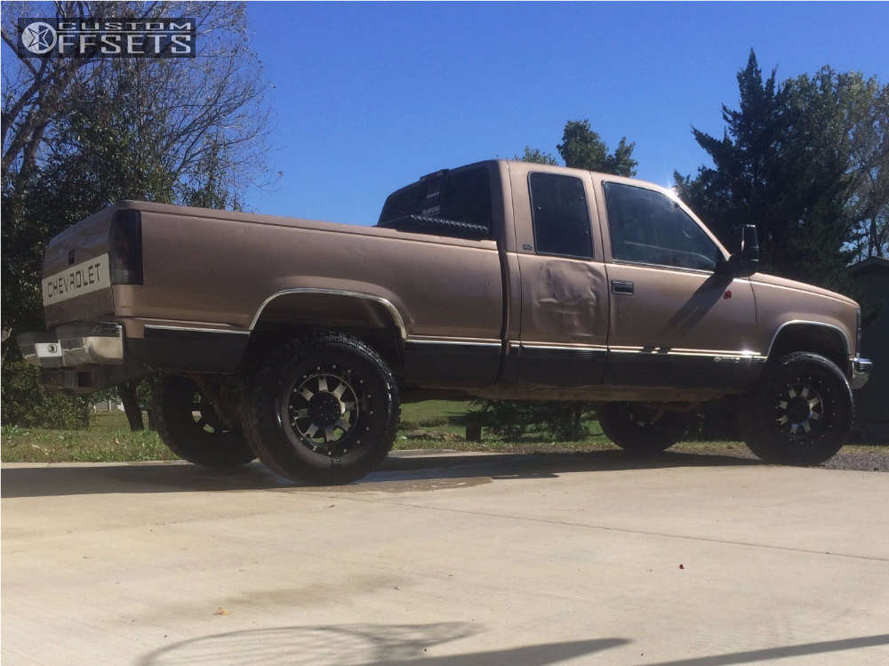 1997 Chevrolet C1500 with 17x9 -12 Gear Off-Road 726m and 33/12.5R17 ...