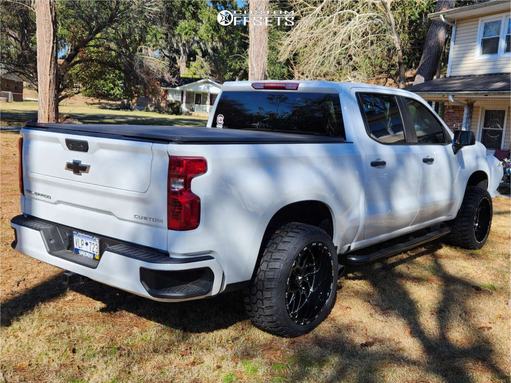 2023 Chevrolet Silverado 1500 with 22x12 -44 TIS 544bm and 33/12.5R22 ...