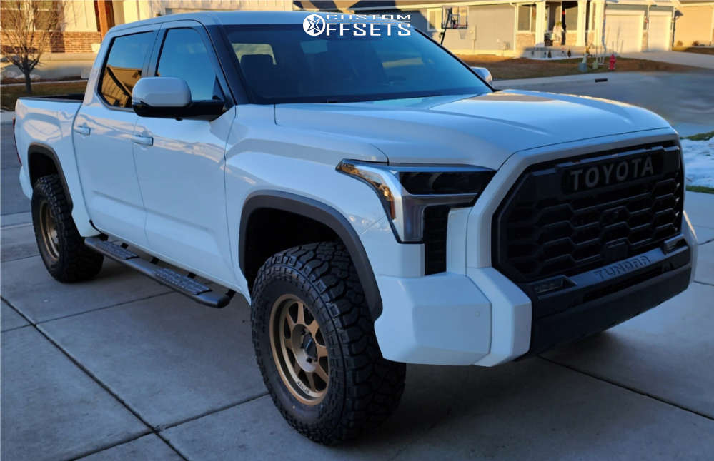 2024 Toyota Tundra with 18x9 18 Method Mr701 and 35/12.5R18 Kenda ...