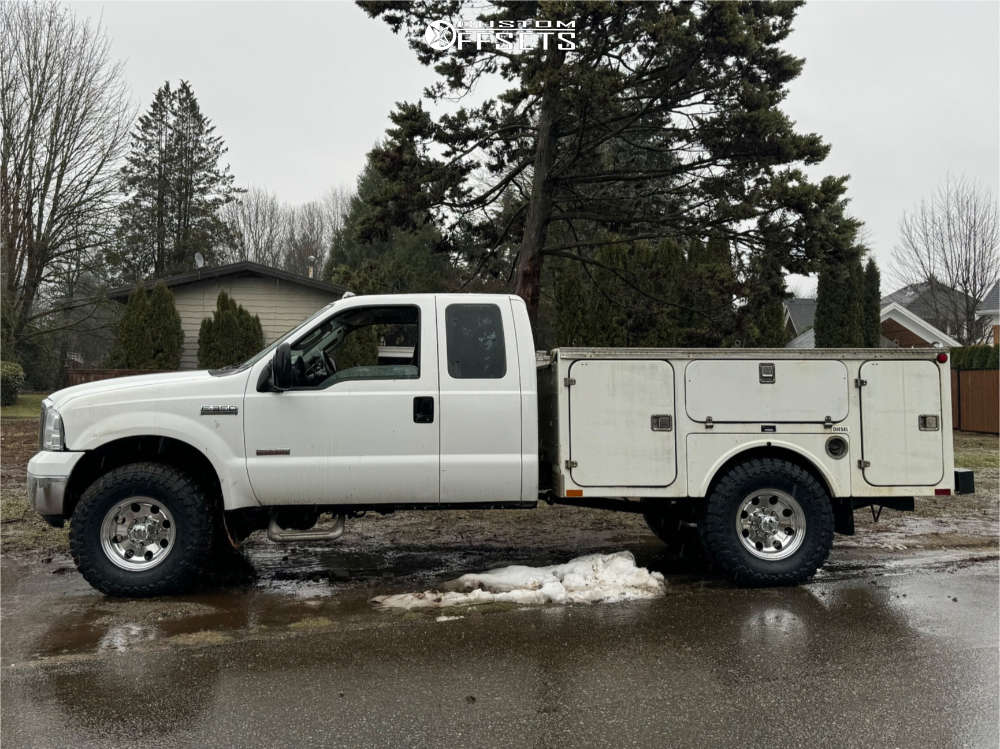 2005 Ford F-350 Super Duty with 17x9 -12 Pacer Lt and 35/12.5R17 Toyo ...