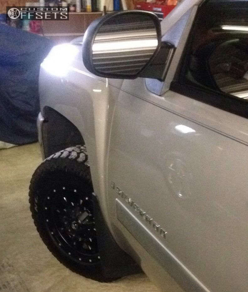 2007 Chevrolet Silverado 1500 with 17x9 -5 Fuel Krank and 265/70R17 ...