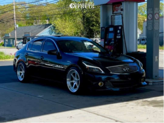 2010 INFINITI G37 with 19x9.5 22 Aodhan Ds09 and 245/40R19 Toyo Tires ...