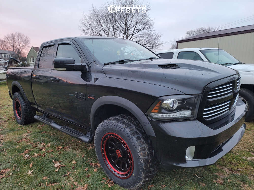 2017 Ram 1500 with 20x10 -18 XD Xd856 and 35/12.5R20 Versatyre MXT and ...