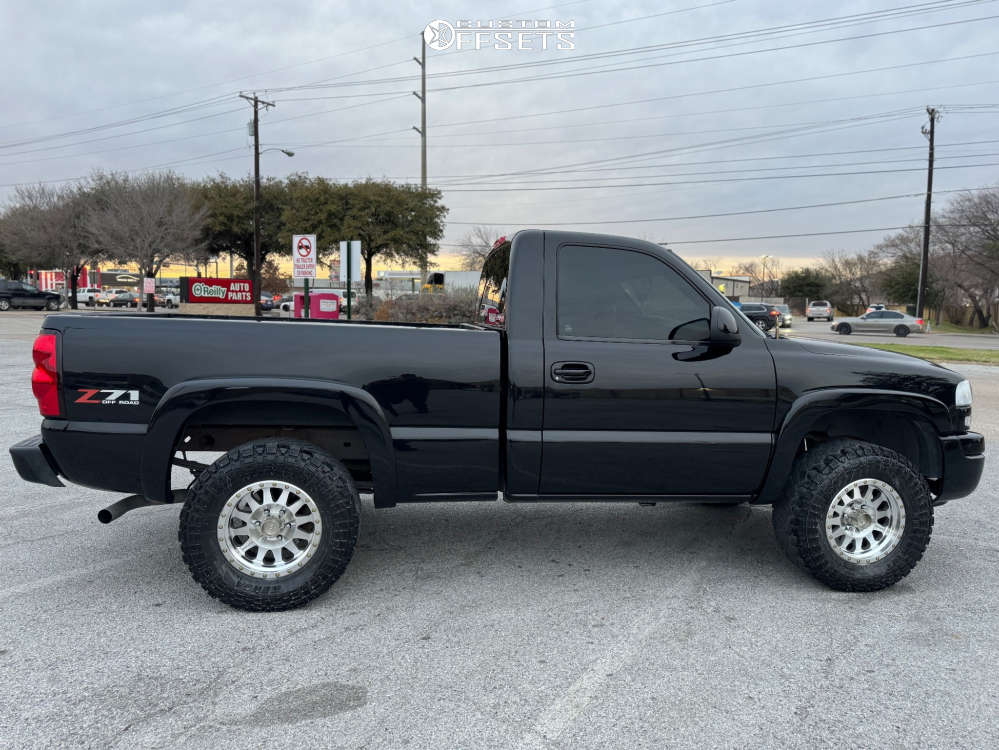 2000 GMC Sierra 1500 with 17x8.5 0 Method Double Standard and 33/12 ...