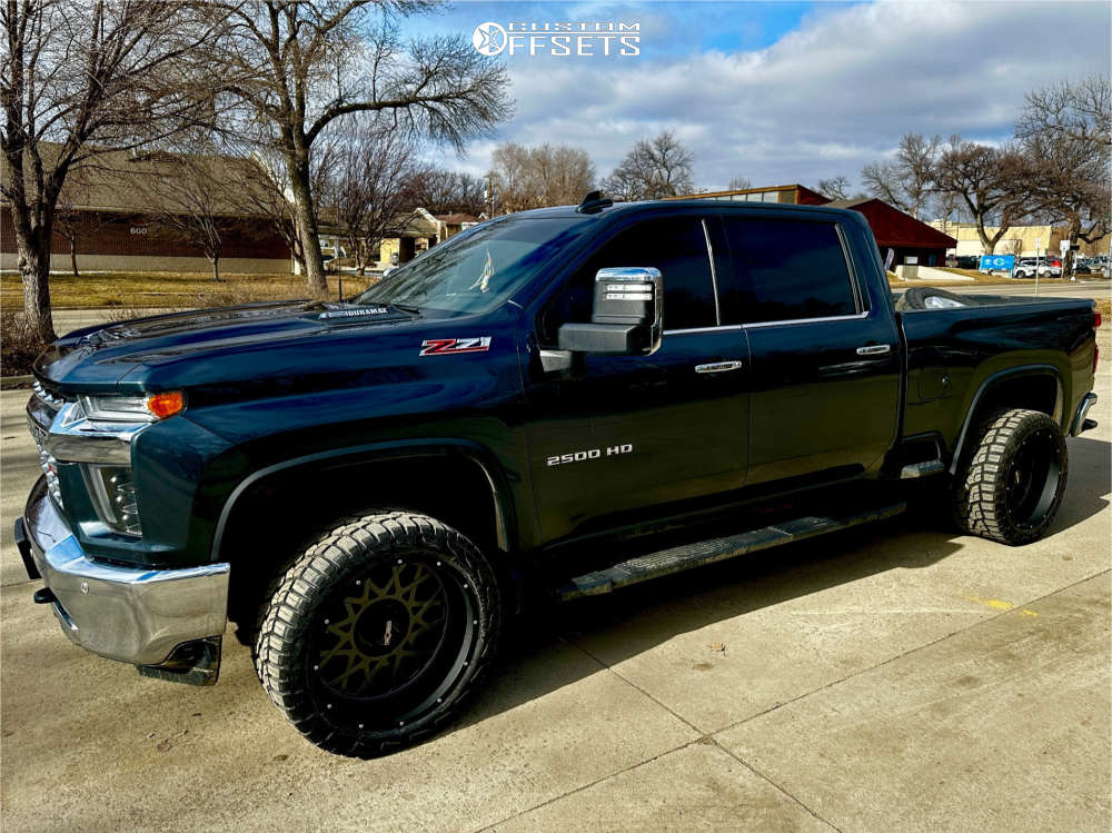 2020 Chevrolet Silverado 2500 HD with 22x12 -51 Vision Rocker and 33/13.5R22 RBP Repulsor Rt and ...