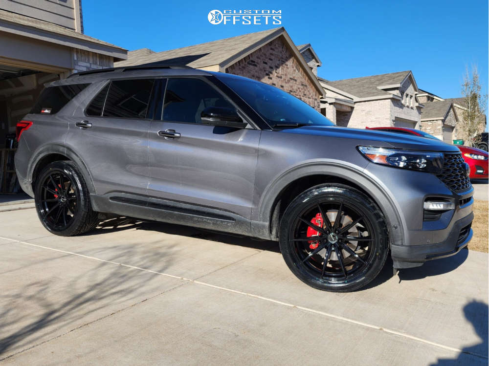 2021 Ford Explorer with 22x10.5 30 Velgen Vf10 and 305/40R22 Toyo Tires ...