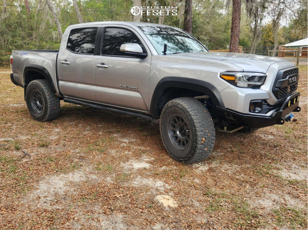 2021 Toyota Tacoma with 17x8.5 0 Method Mr703 and 285/70R17 Mickey ...