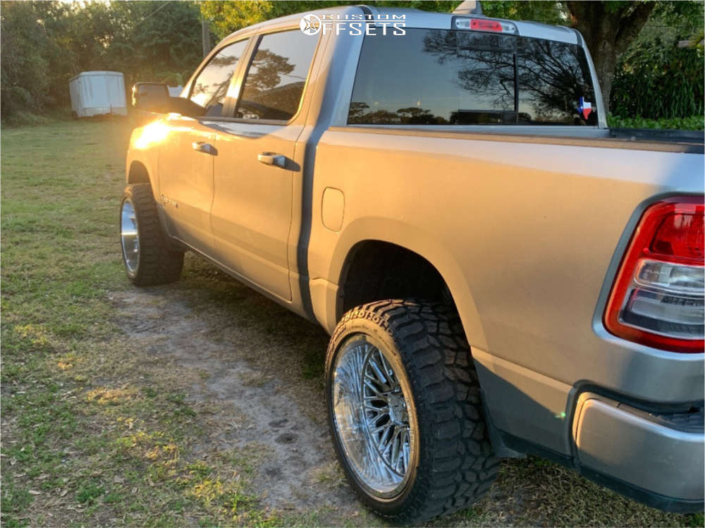 2019 Ram 1500 with 22x12 -44 Axe Offroad Kratos and 33/12.5R22 Haida ...