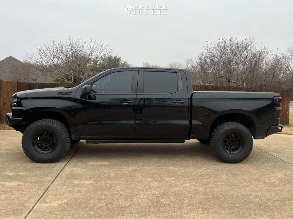 2021 Chevrolet Silverado 1500 with 17x8.5 0 Method Mr701 and 315/70R17 ...