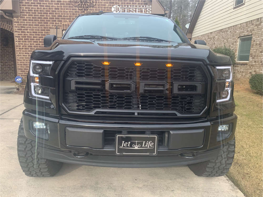 2017 Ford F-150 with 22x12 -44 Impact Offroad 817 and 35/12.5R22 ...