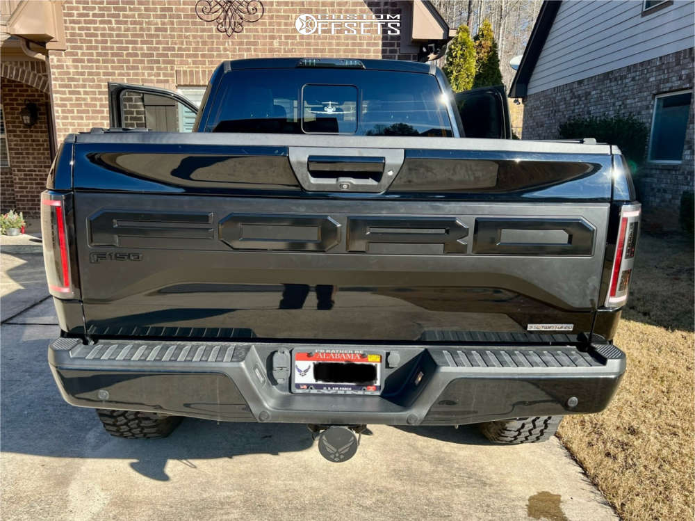 2017 Ford F-150 with 22x12 -44 Impact Offroad 817 and 35/12.5R22 ...
