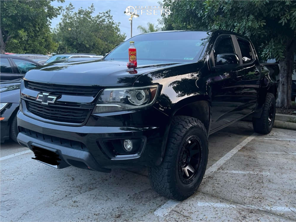 2017 Chevrolet Colorado with 17x8.5 Method Mr317 and 285/70R17 ...