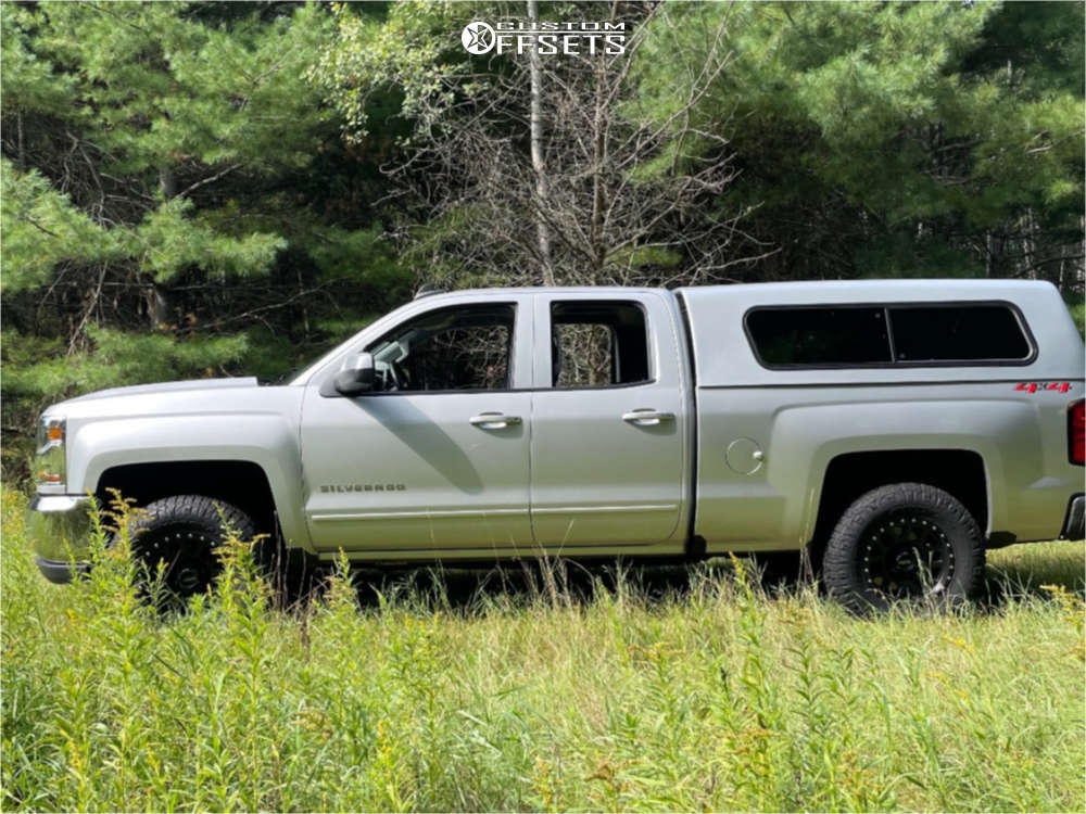 2019 Chevrolet Silverado 1500 with 17x8.5 0 Method Mesh and 285/70R17 ...