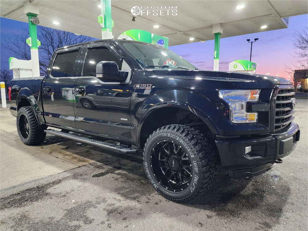 2016 Ford F-150 with 20x10 -19 G-FX Tm5 and 33/12.5R20 Radar Renegade ...