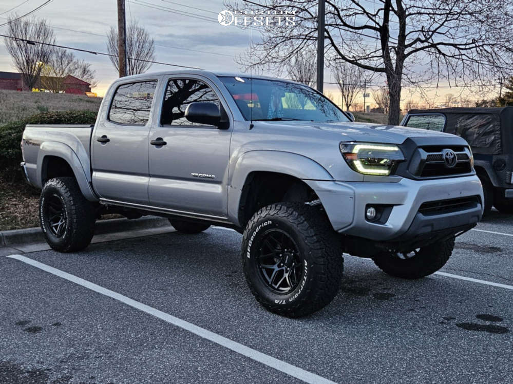 2015 Toyota Tacoma with 17x9 -15 Falcon Off-Road T9 and 285/70R17 ...