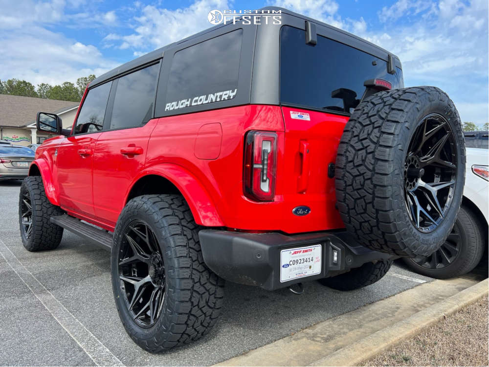 2024 Ford Bronco with 22x10 -18 4Play 4p06 and 35/12.5R22 Toyo Tires ...