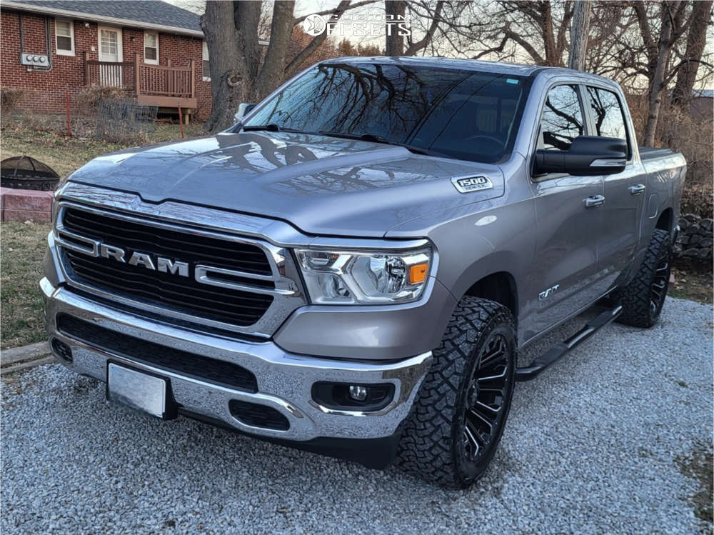2019 Ram 1500 with 20x10 -18 Savage Offroad Sa13 and 33/12.5R20 Venom ...