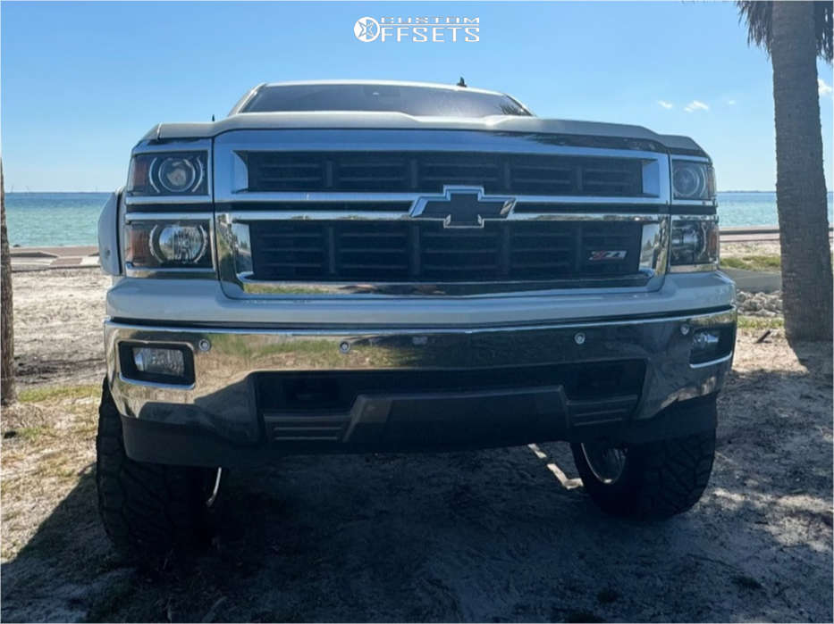 2014 Chevrolet Silverado 1500 with 22x12 -44 Hostile Forged Jigsaw and 35/12.5R22 Nitto Trail ...