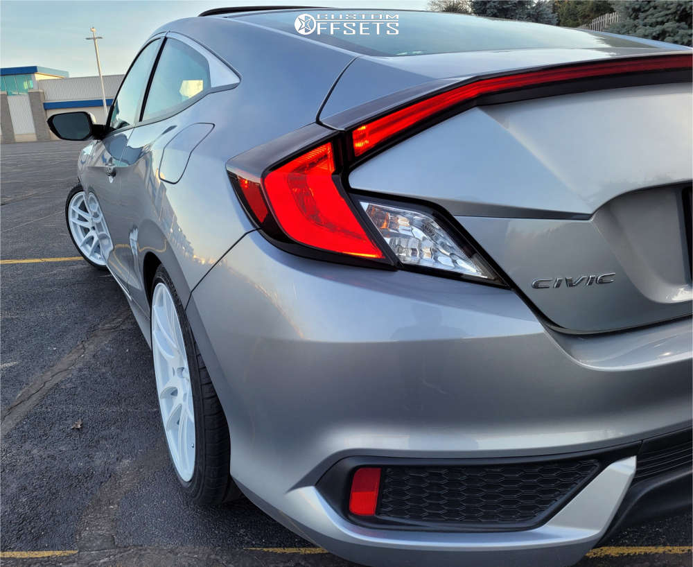 2017 Honda Civic with 18x8.5 35 AVID1 Av32 and 225/40R18 Vercelli ...