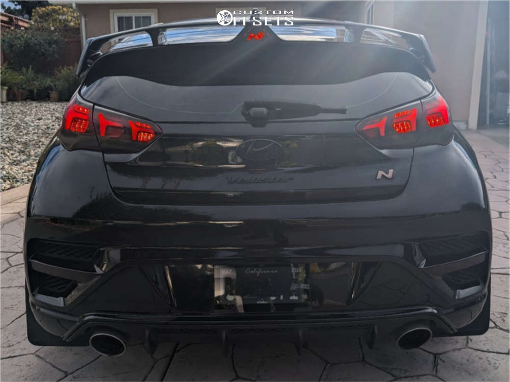 2021 Hyundai Veloster N with 19x8.5 45 Konig Ampliform and 235/35R19 ...