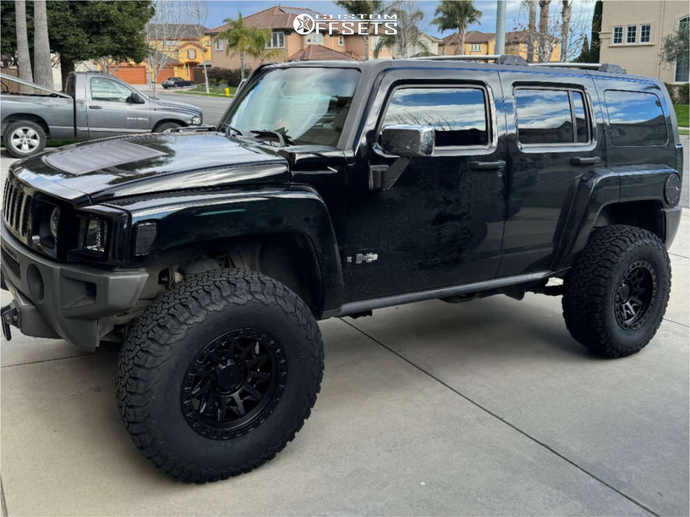 2006 Hummer H3 with 17x9 -12 Lock Offroad Wheels Lunatic and 35/12.5R17 ...