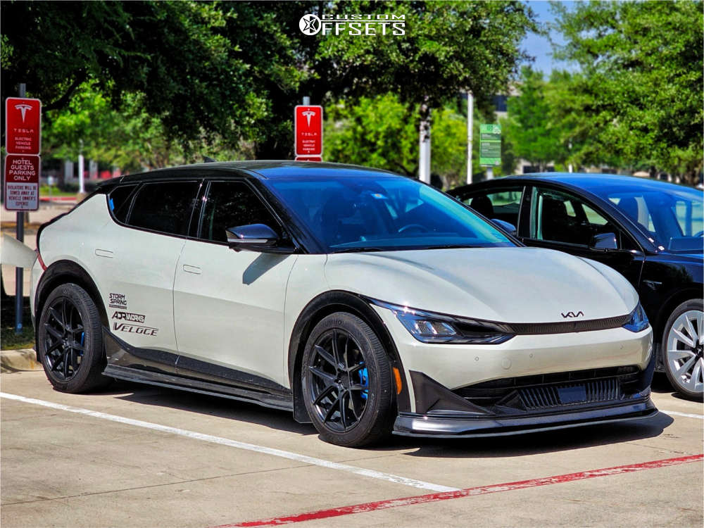 2022 Kia EV6 with 20x8.5 35 AVID1 Sl02 and 255/45R20 Kumho Crugen Hp71 and Lowering Springs ...