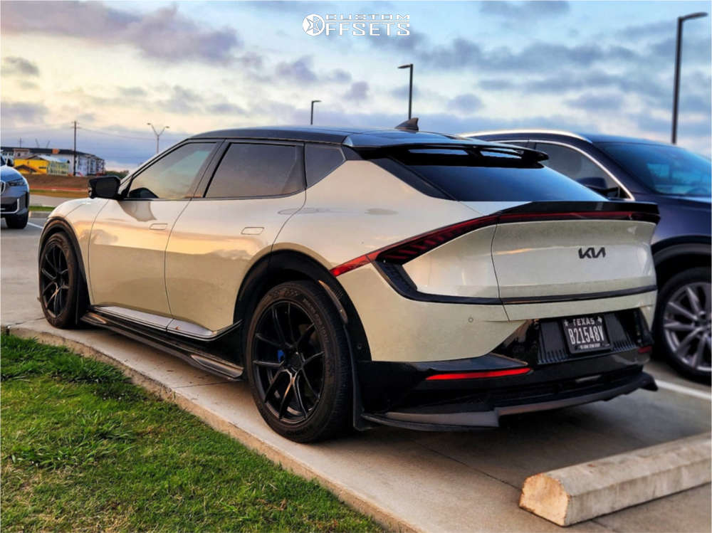 2022 Kia EV6 with 20x8.5 35 AVID1 Sl02 and 255/45R20 Kumho Crugen Hp71 and Lowering Springs ...
