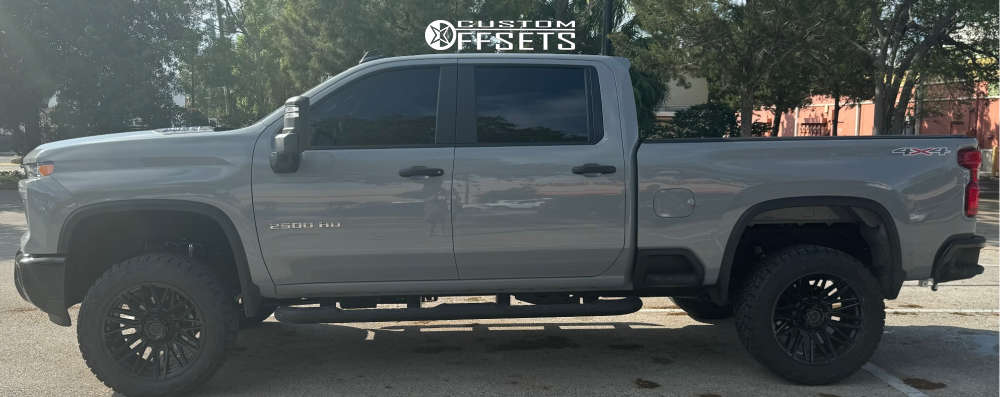 2024 Chevrolet Silverado 2500 HD with 22x10 -19 Gear Off-Road 770B and ...