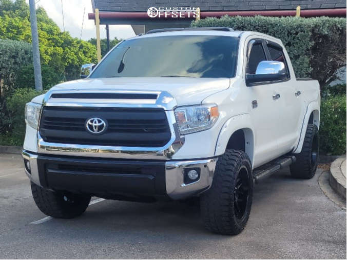 2015 Toyota Tundra with 20x10 -25 Gear Off-Road Magnus and 33/12.5R20 ...