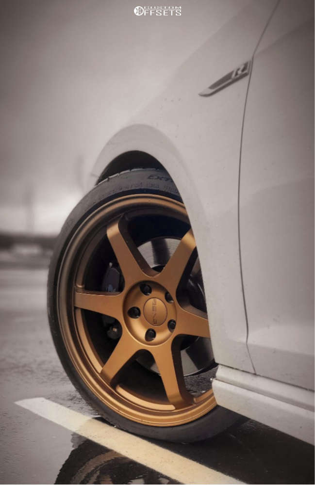 2017 Volkswagen Golf R with 19x8.5 35 9SiX9 Six-1 and 235/35R19 ...