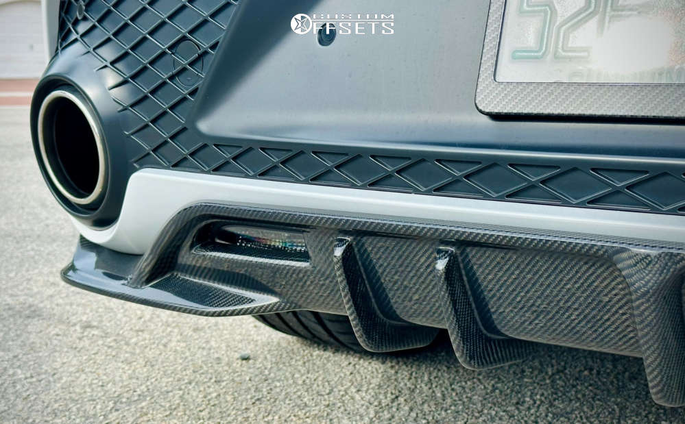 2022 Genesis GV70 with 21x9.5 35 HRE FlowForm Ff11 and 275/35R21 ...