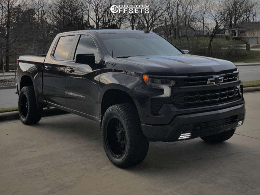 2024 Chevrolet Silverado 1500 with 20x10 -25 TIS 544b and 33/11.5R20 ...