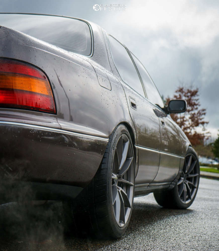 1991 Lexus LS400 with 19x9.5 35 Niche Sector and 255/40R19 Continental ...