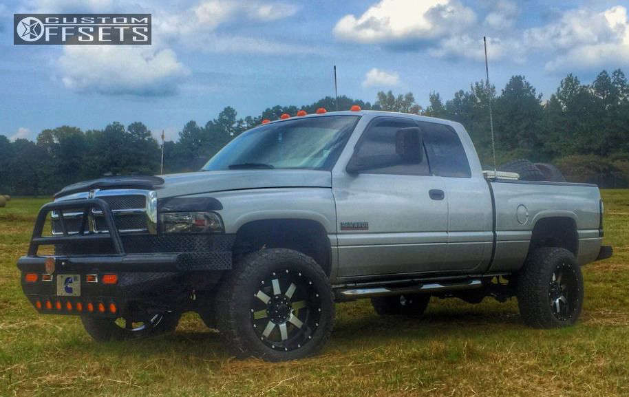2002 Dodge Ram 2500 with 20x10 -19 Gear Off-Road Big Block and 275 ...