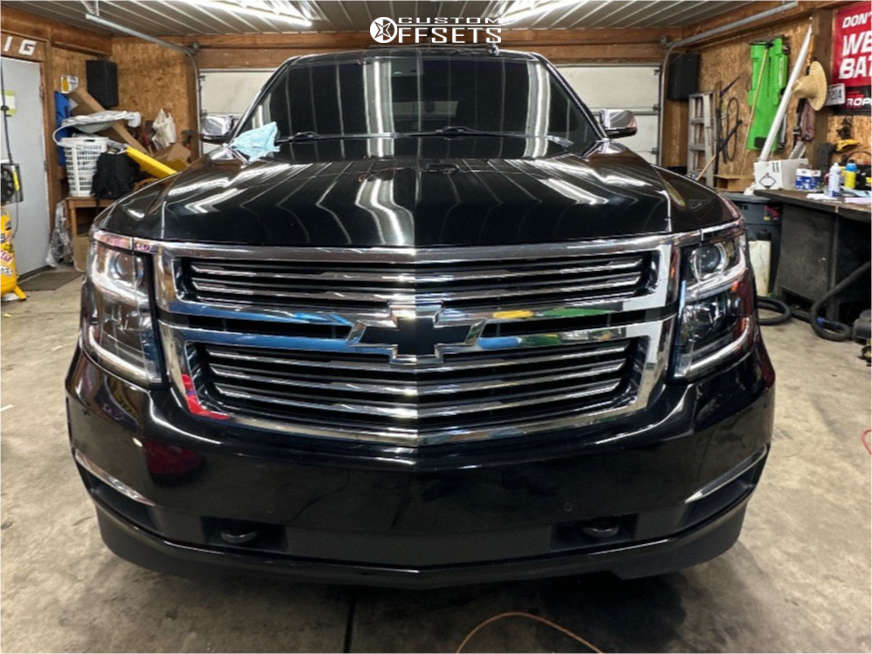 2016 Chevrolet Tahoe with 22x10 -19 Gear Off-Road 764c and 285/40R22 ...