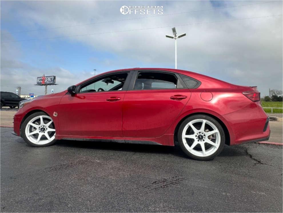 2021 Kia Forte with 18x8 43 Motegi Mr154 and 225/40R18 Continental ...