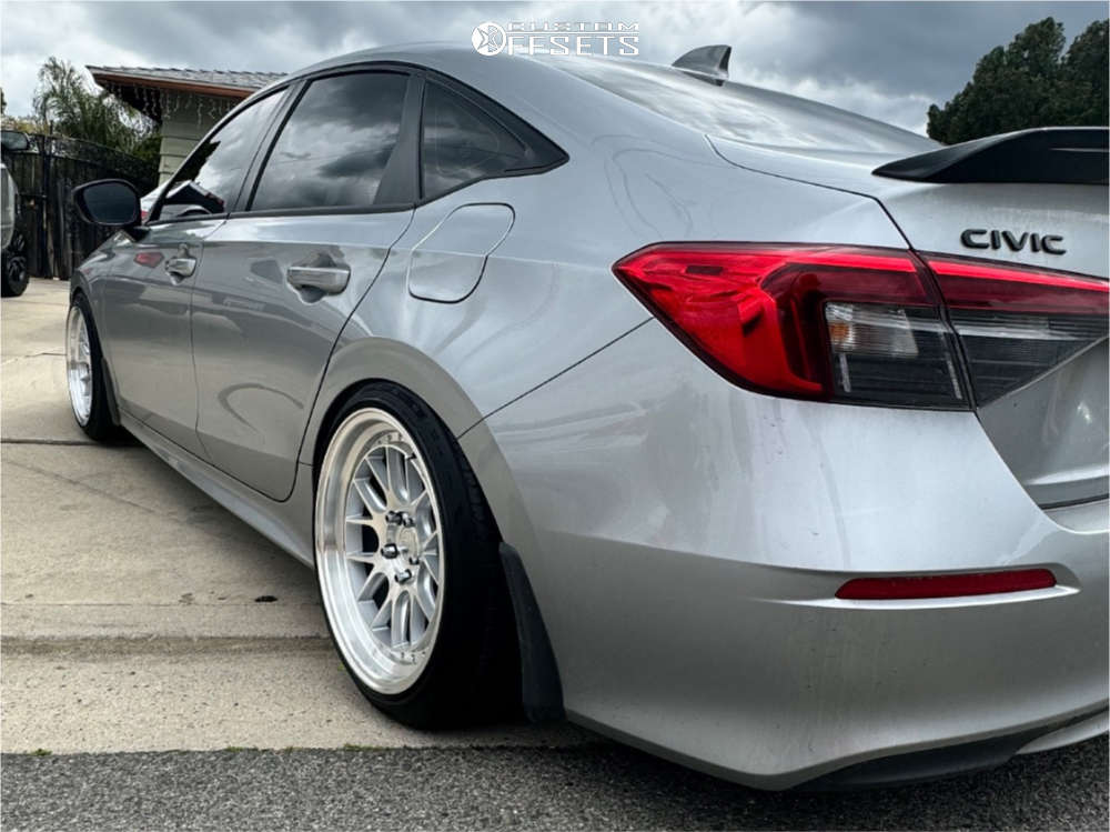 2024 Honda Civic with 18x9.5 30 Aodhan Ds06 and 225/40R18 Michelin Pilot Sport 4 S and Lowering ...