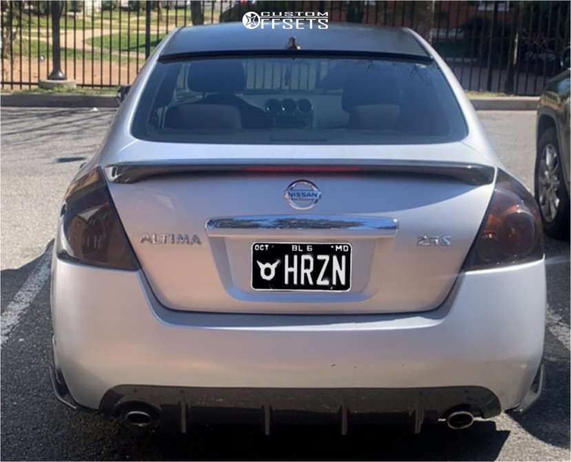 2007 Nissan Altima with 19x9.5 35 Niche Misano and 225/40R19 Lexani Lx ...