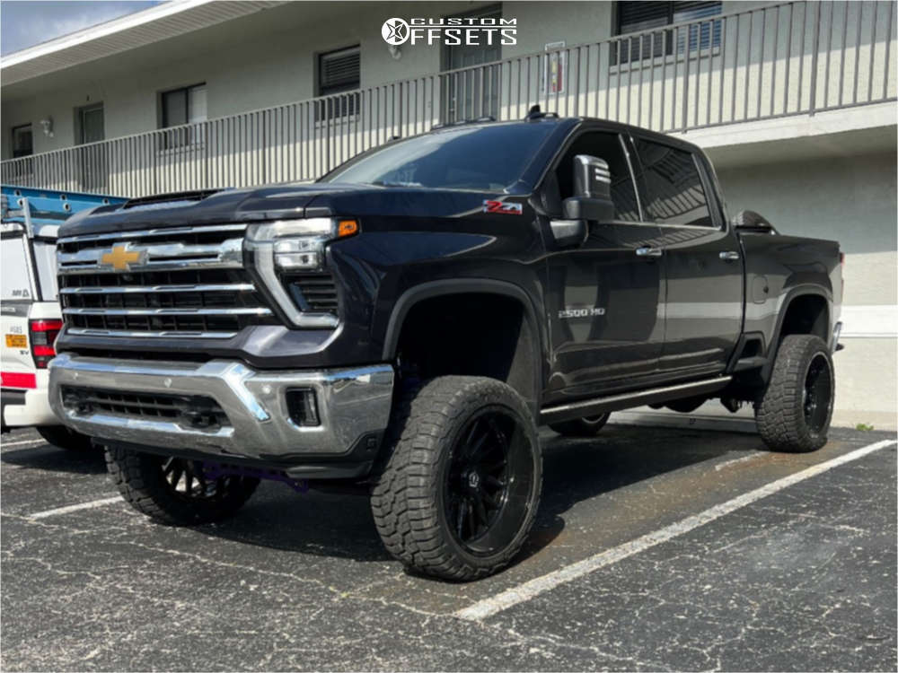 2024 Chevrolet Silverado 2500 HD with 24x12 -44 TIS 547b and 35/12.5R24 ...