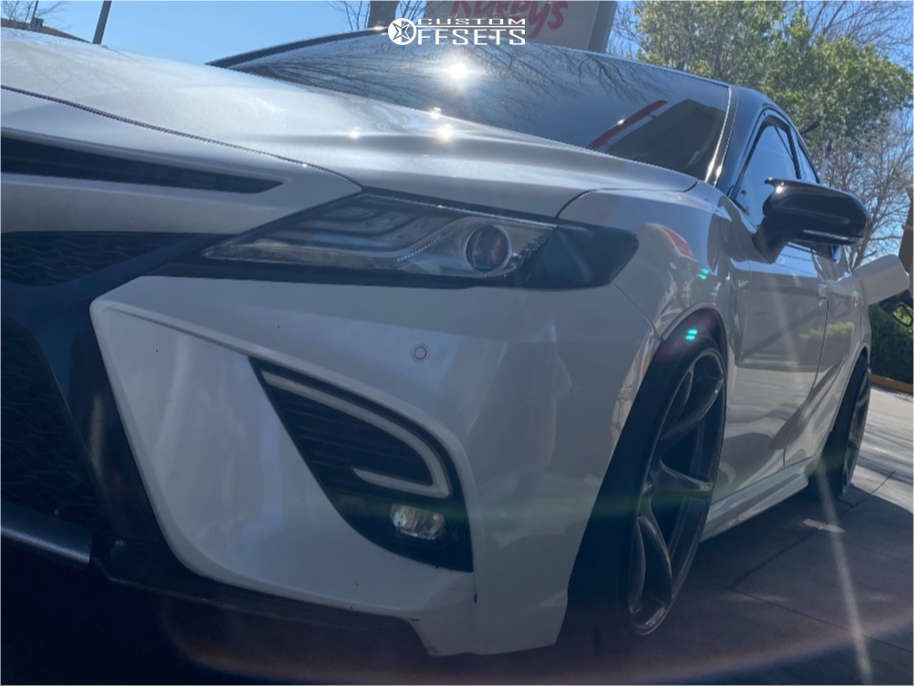 2020 Toyota Camry with 19x10.5 22 Kansei Tandem and 225/35R19 Lexani Lx ...