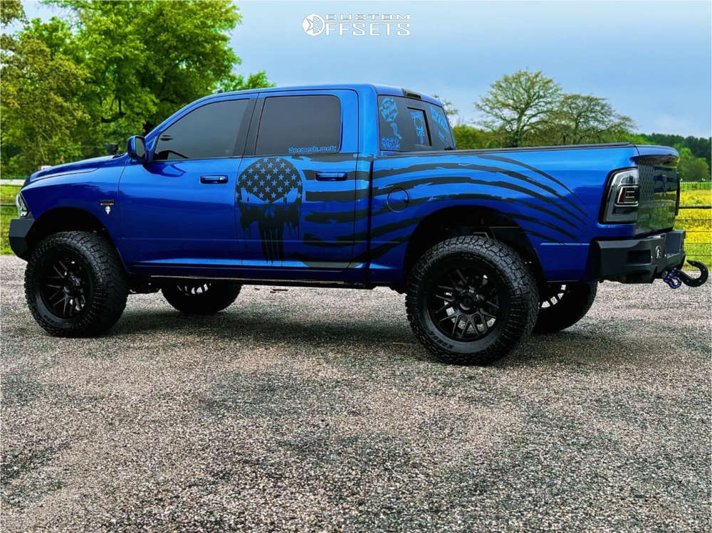 2017 Ram 1500 with 20x10 -25 Gear Off-Road Magnus and 37/12.5R20 Kenda ...