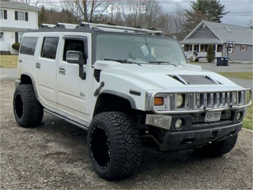 2003 Hummer H2 with 20x14 -76 Scorpion Sc10 and 35/13.5R20 Venom Power Terra Hunter R/T Plus and ...