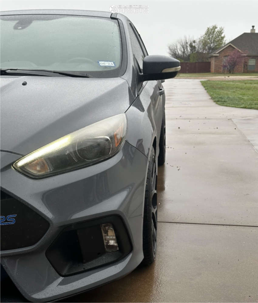 2016 Ford Focus with 18x8 40 Ravetti M8 and 235/40R18 Nitto Neo Gen and ...